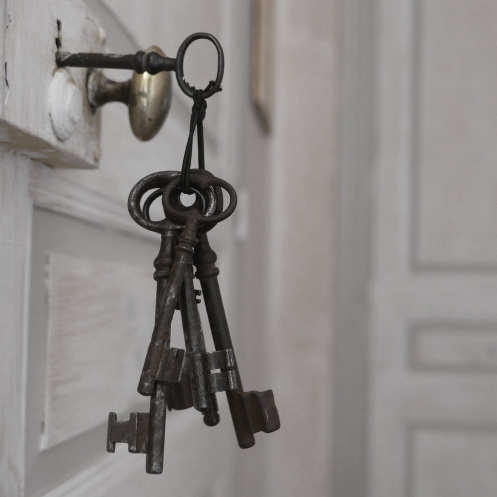 Original Architectural Accents – Antique Hardware Co.